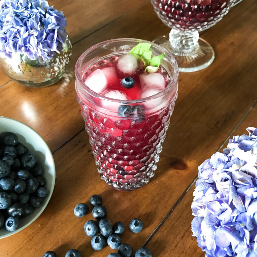 Iced Berry White Tea | Thirsty Radish